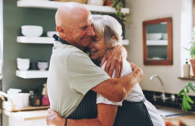 Why physical affection can boost your health | Reader's Digest Asia